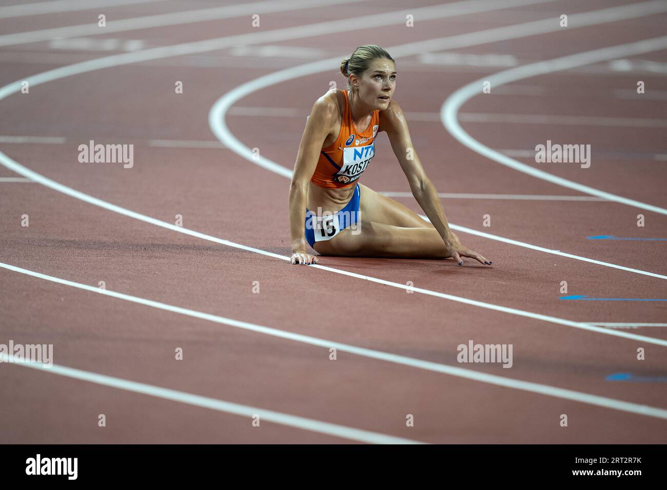 Maureen Koster participating in the 5000 meters relay at the World ...
