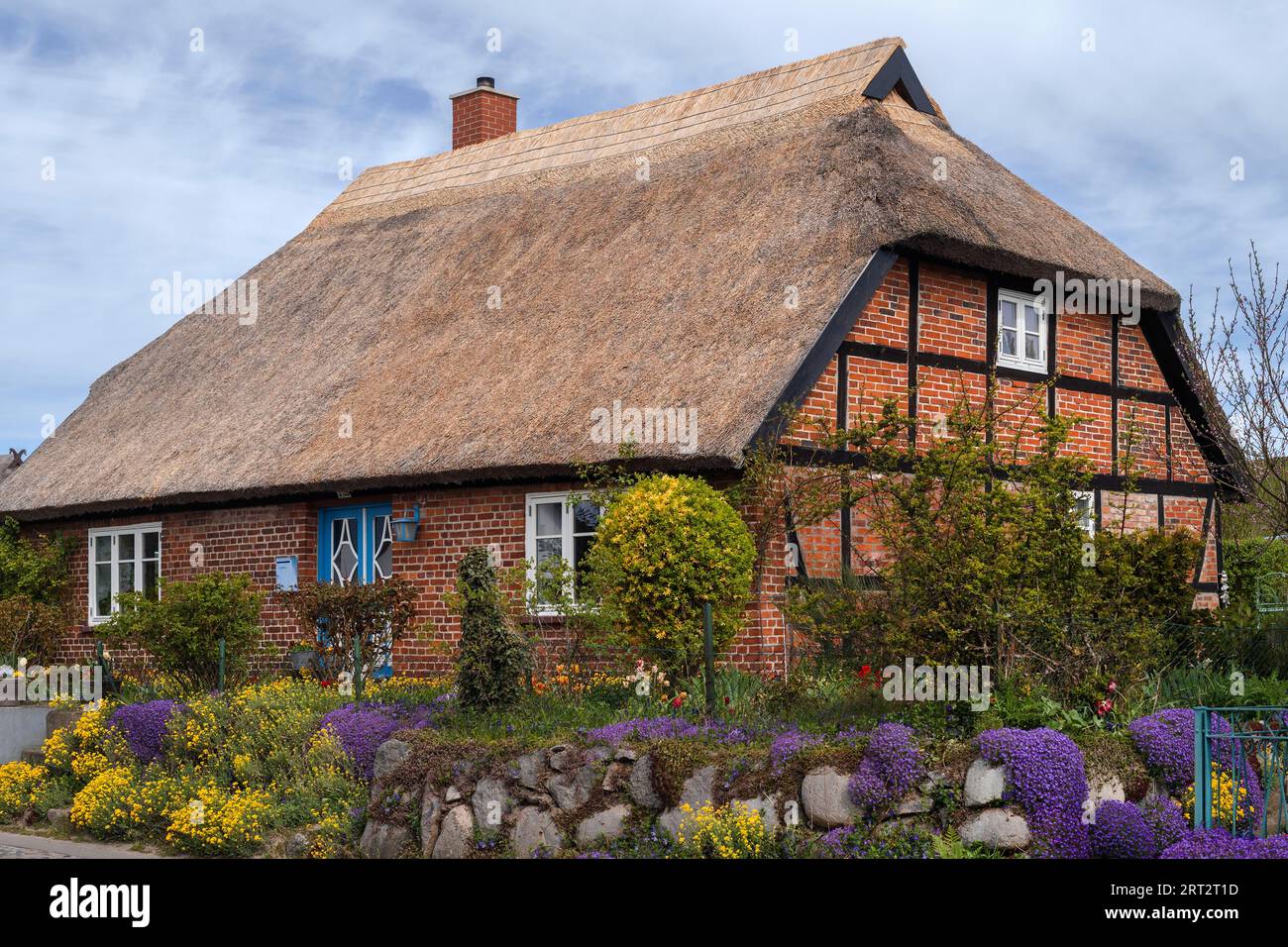 The village of Gross Zicker is located on the southern side of the ...