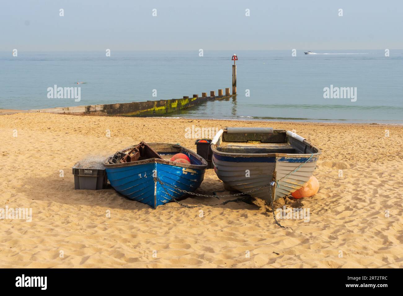 Alum chine hi-res stock photography and images - Alamy