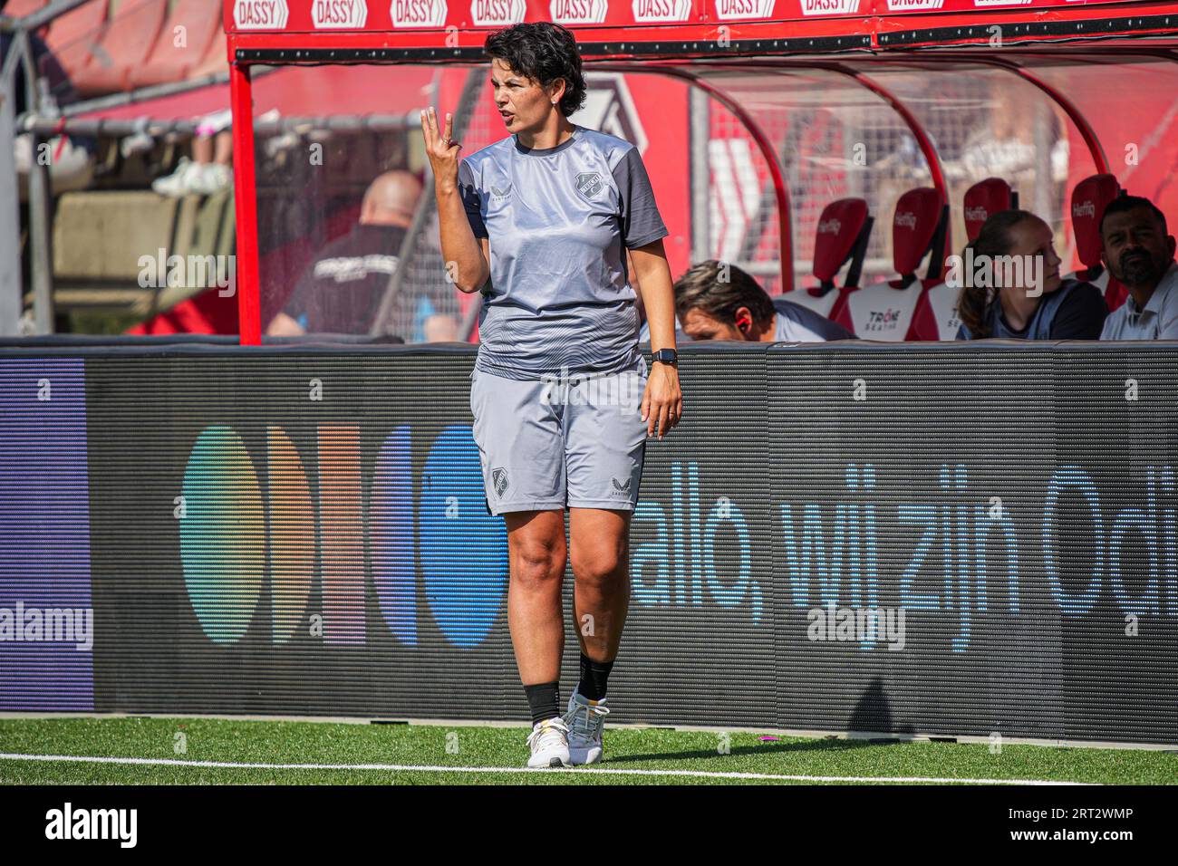 Linda helbling hi-res stock photography and images - Alamy