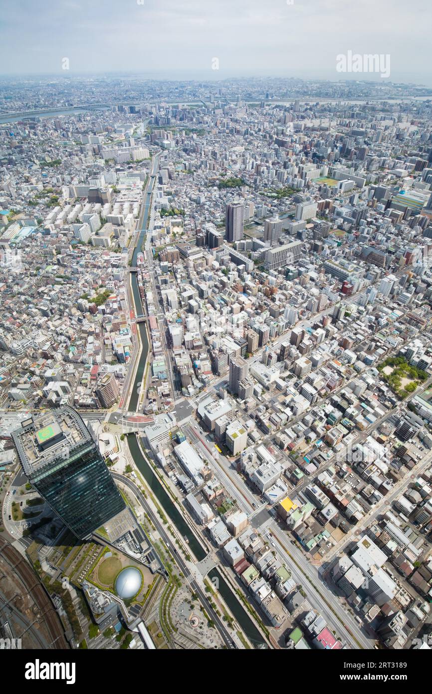 An aerial shot of the Tokyo skyline from the tallest tower in the world ...
