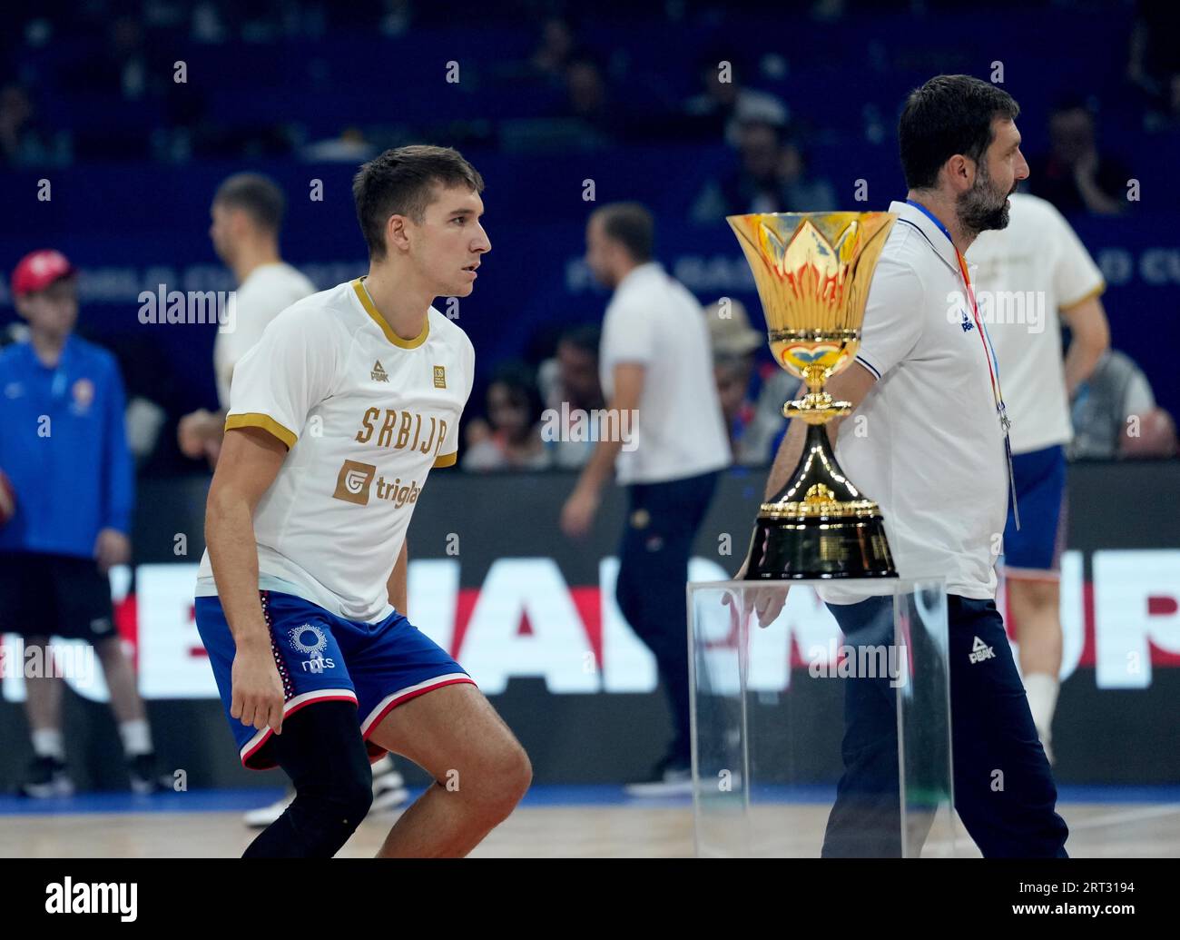 Manila, Philippines. 10th Sep, 2023. Bogdan Bogdanovic (L) of Serbia ...