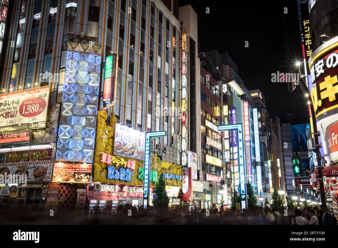 Shinjuku, Japan, 18 May 2019: Neon signs illuminate Tokyo?s busy ...