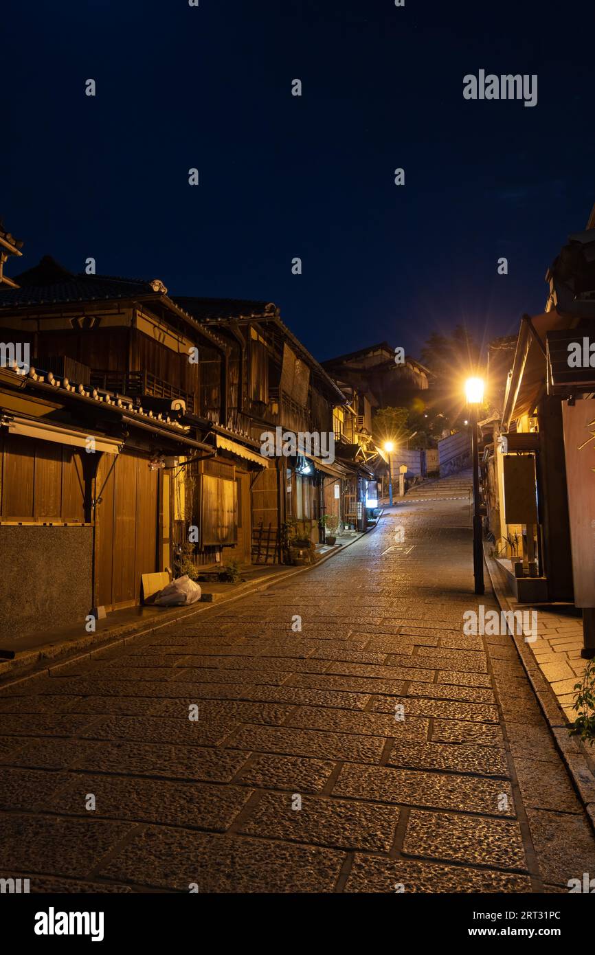 Traditional streetscape hi-res stock photography and images - Alamy
