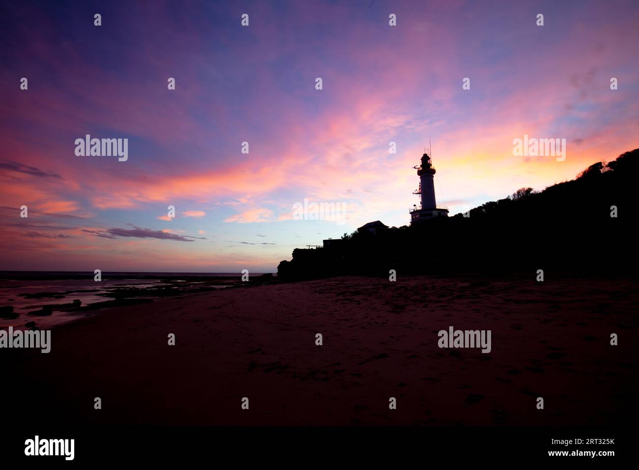 Point Lonsdale's iconic lighthouse on a summer's evening on the ...