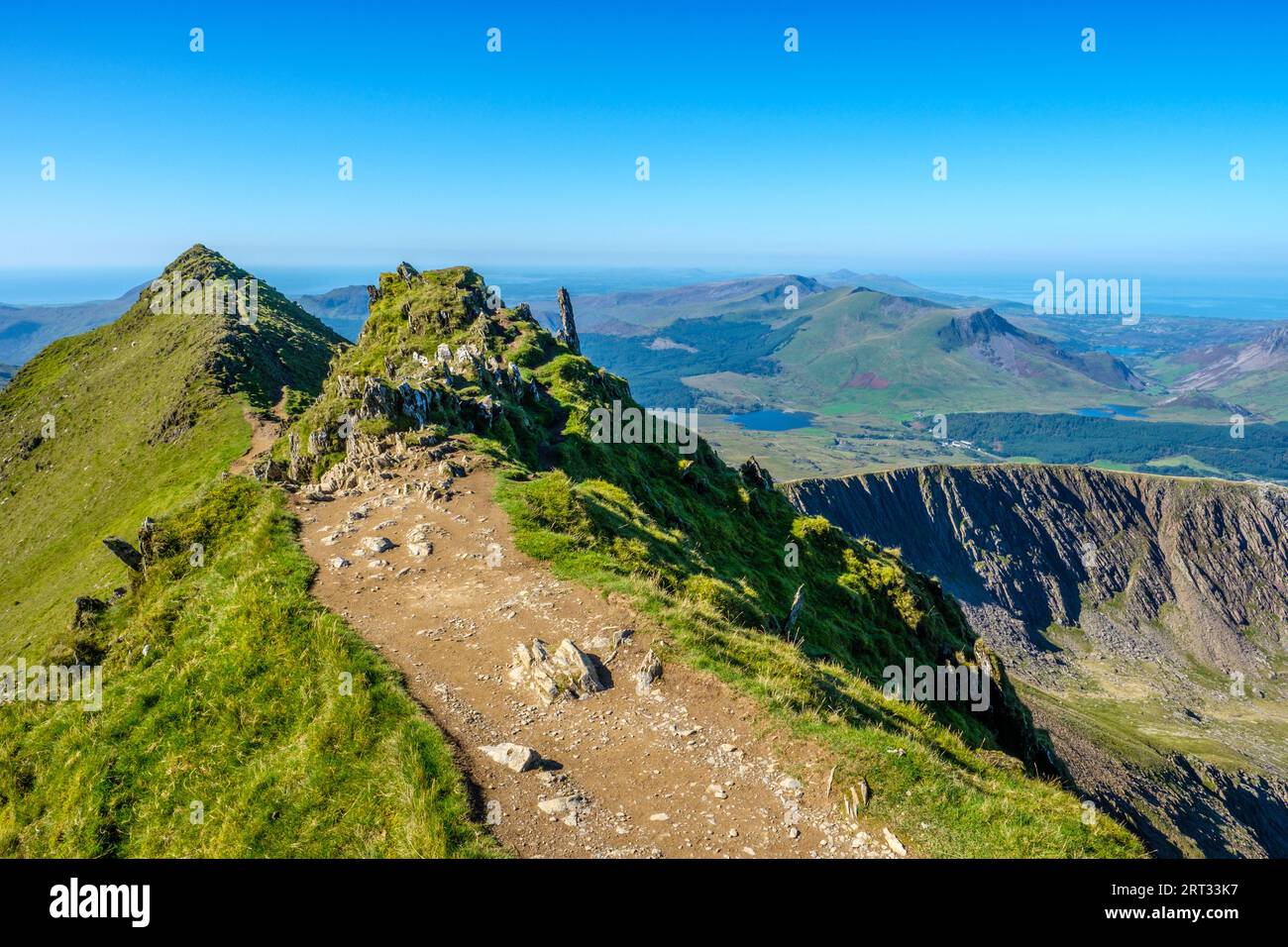 The south ridge of Snowdon / Yr Wyddfa in Eryri National Park ...