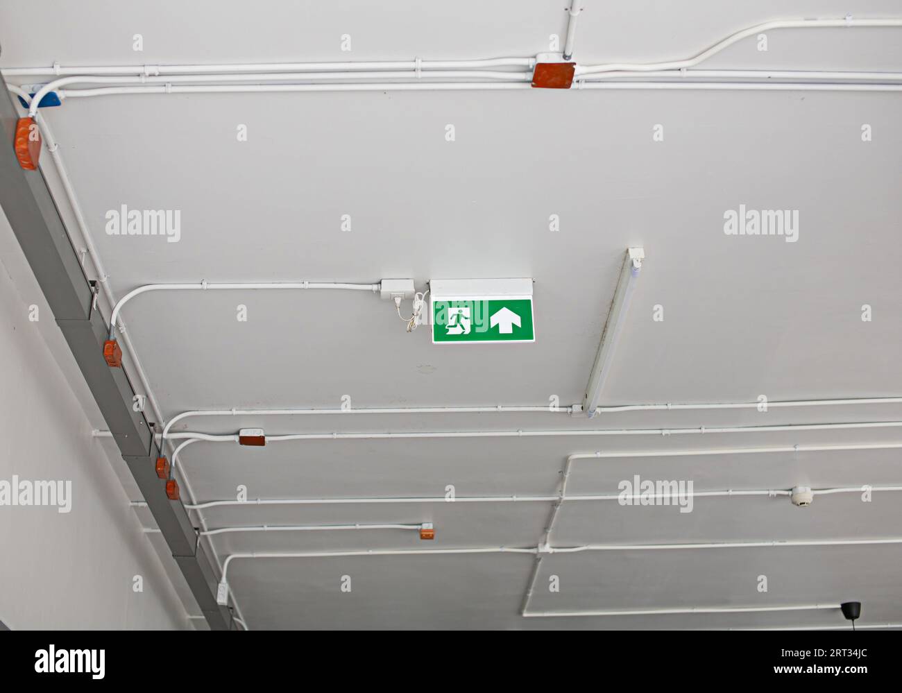 Exit signs hi-res stock photography and images - Alamy