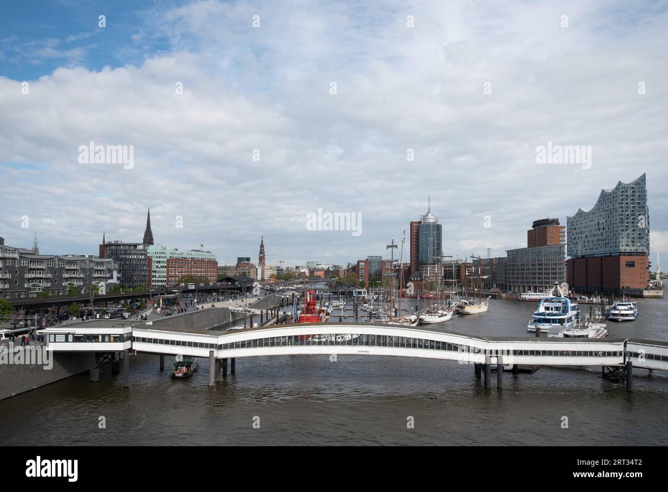 St.-Pauli Landing Bridges Stock Photo - Alamy