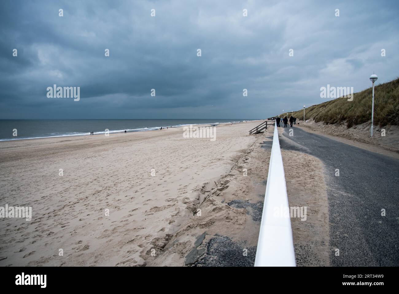 Dune chain hi-res stock photography and images - Alamy