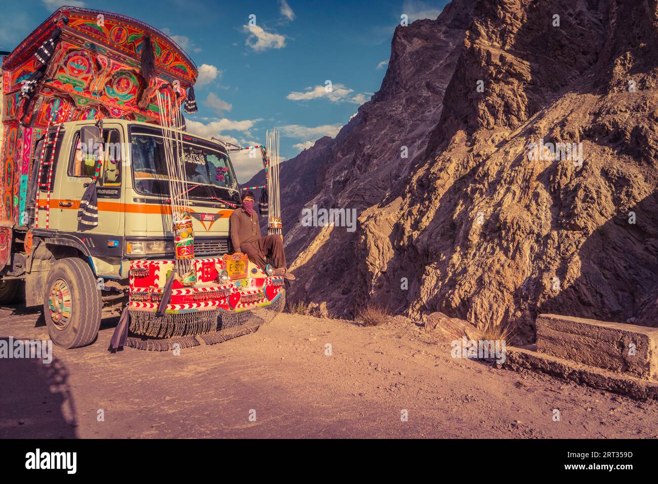 Pakistani man hi-res stock photography and images - Alamy