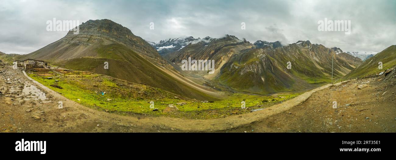 Panoramic view of scenic hiking trail in Kashmir mountains in India ...