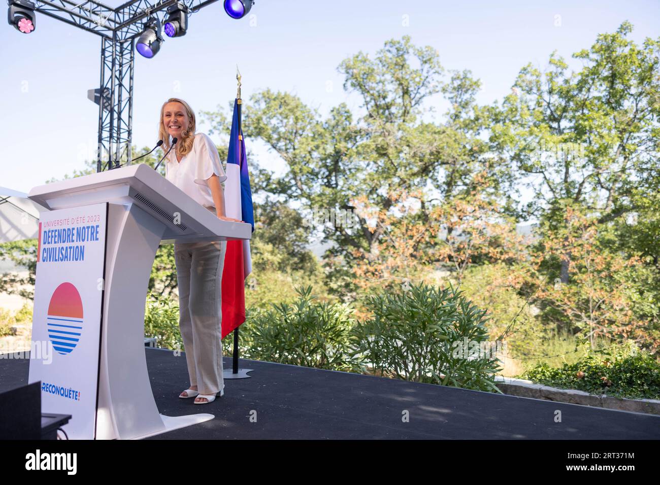 France's far-right party "Reconquete" leader Eric Zemmour and Marion ...