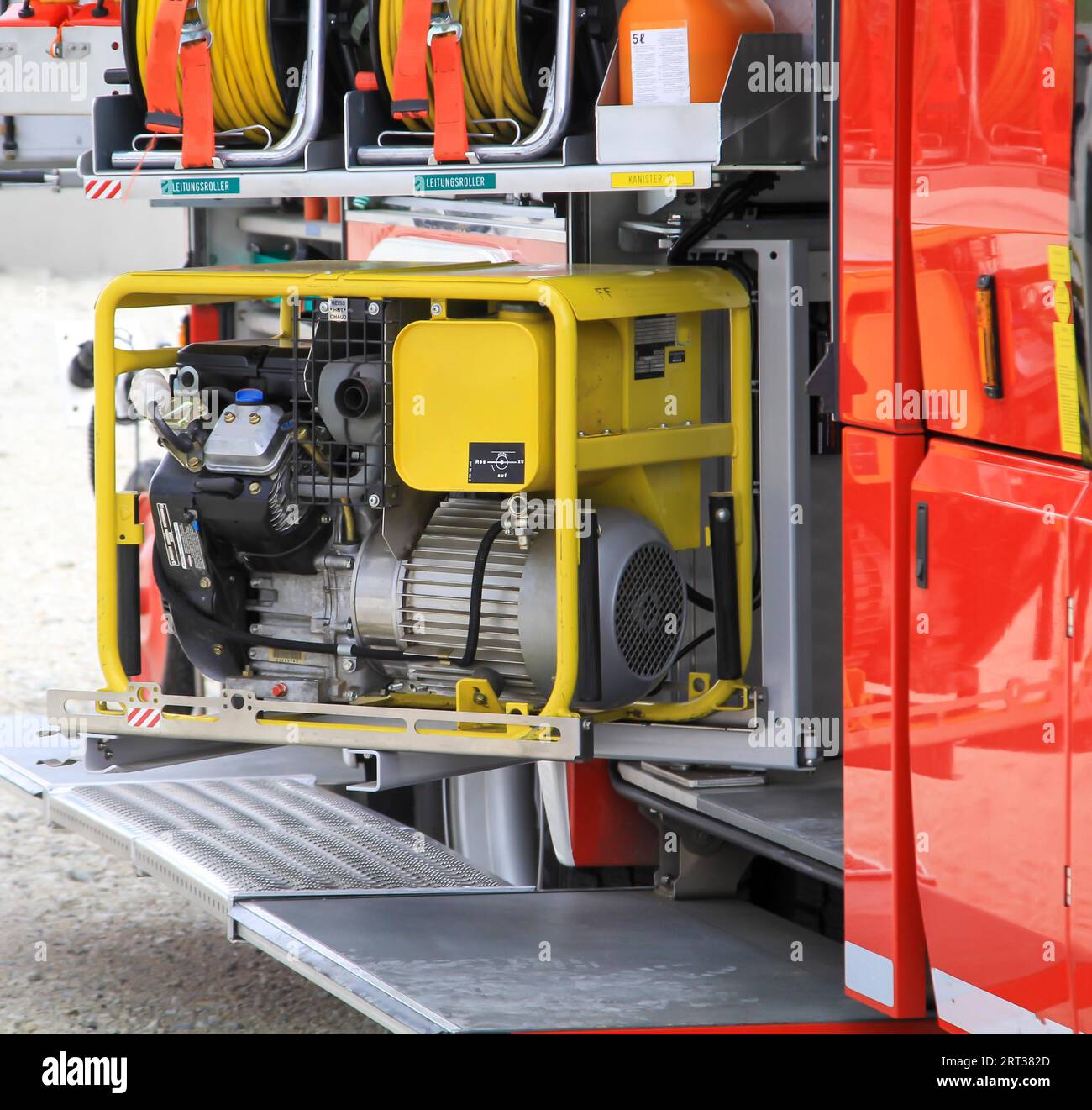 Engine facilities hi-res stock photography and images - Alamy