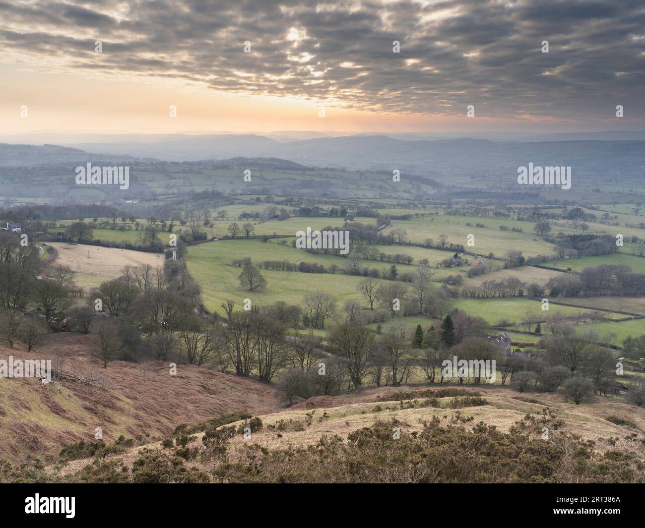 Clee hill common hi-res stock photography and images - Alamy
