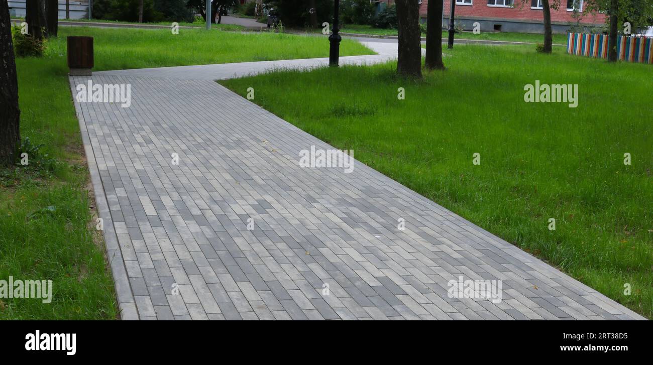 Park walk tiles floor hi-res stock photography and images - Alamy