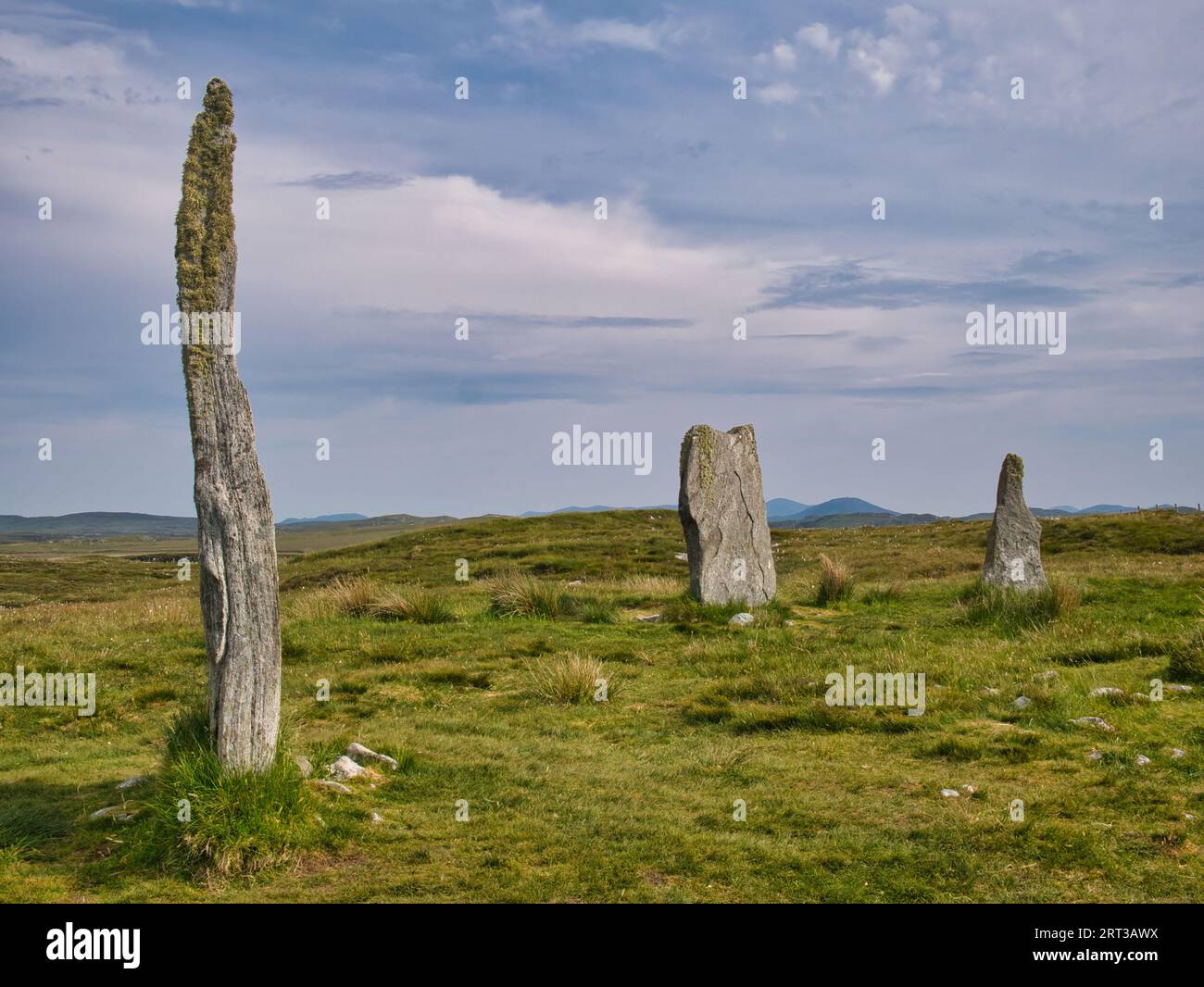 Standing stones at Callanish 2 - an arrangement of standing stones ...
