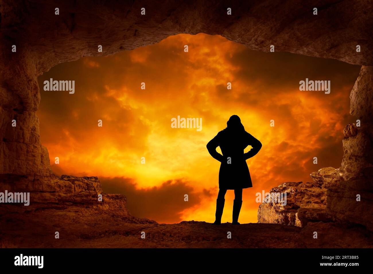 Cave silhouette hi-res stock photography and images - Alamy