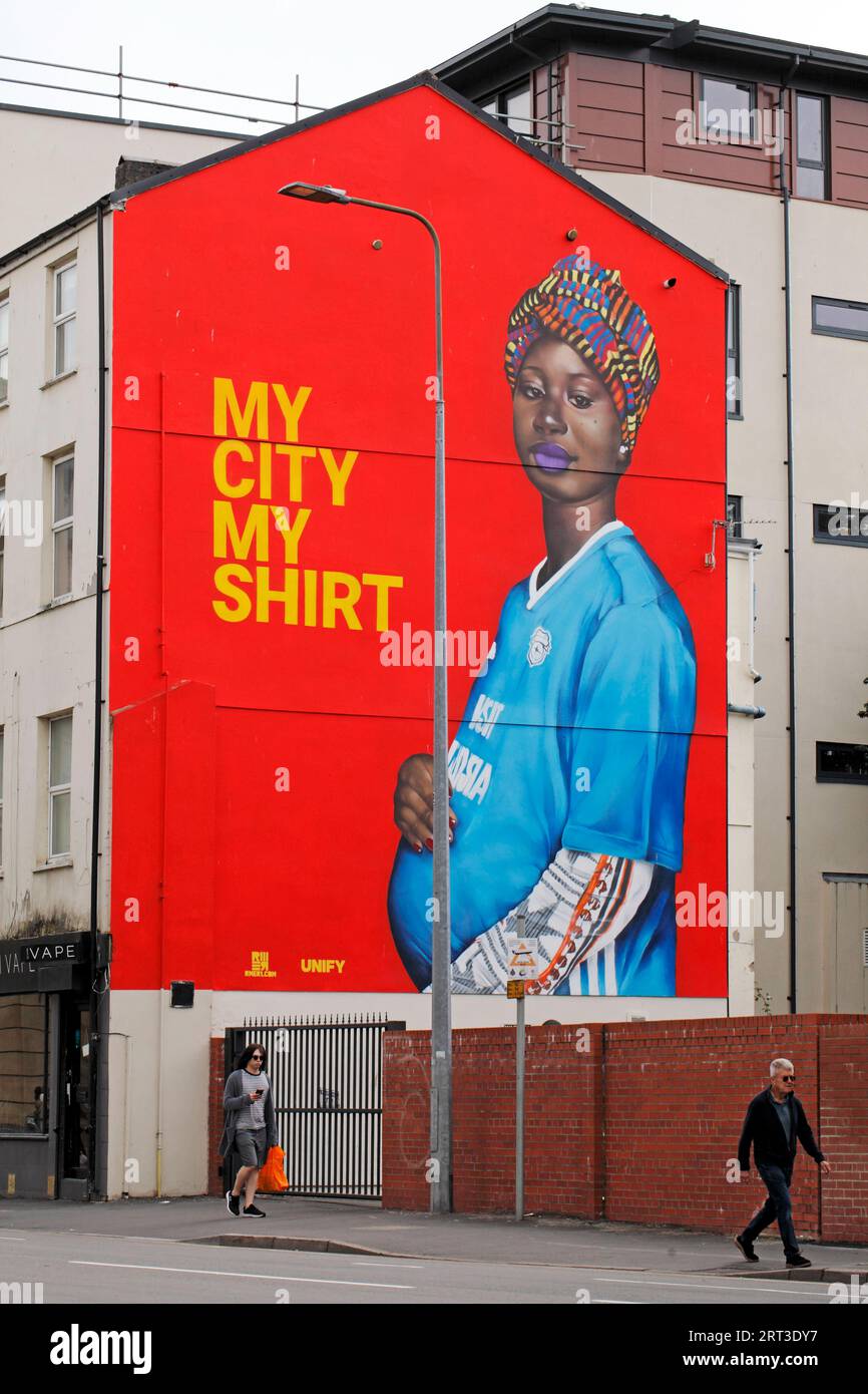 'My City My Shirt' wall mural by UNIFY Creative (Always credit Stock Photo - Alamy