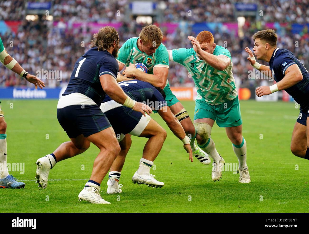 South Africa's Pieter-Steph du Toit (centre) on the way to scoring his ...