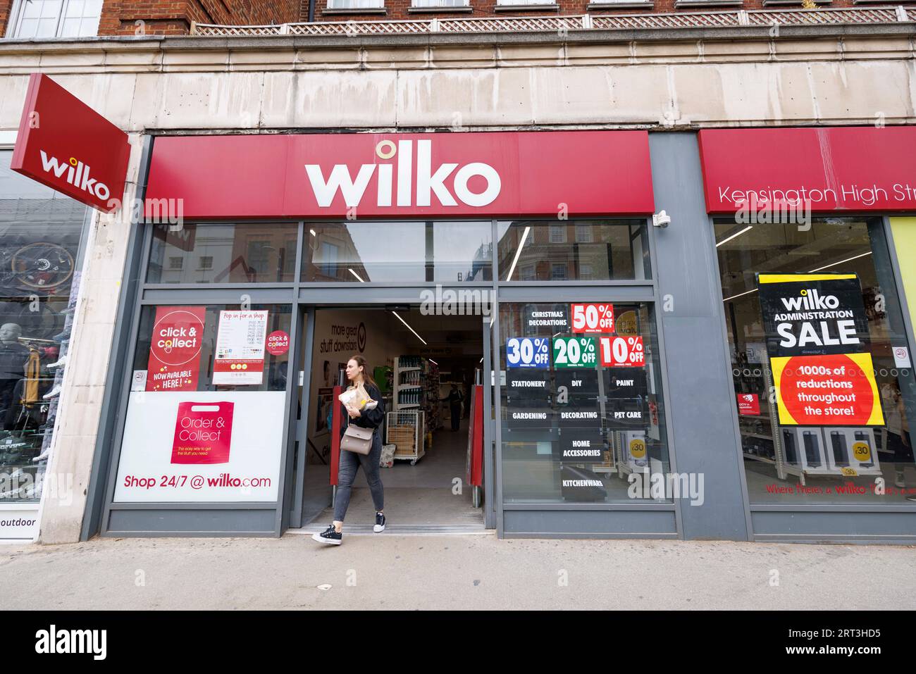 Empty shop shelves uk hi-res stock photography and images - Alamy