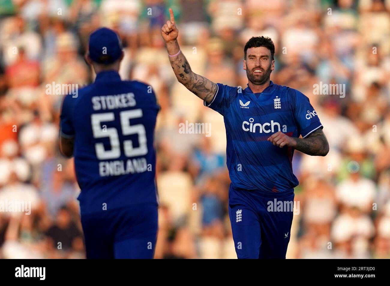 Tom latham ben stokes hi-res stock photography and images - Alamy
