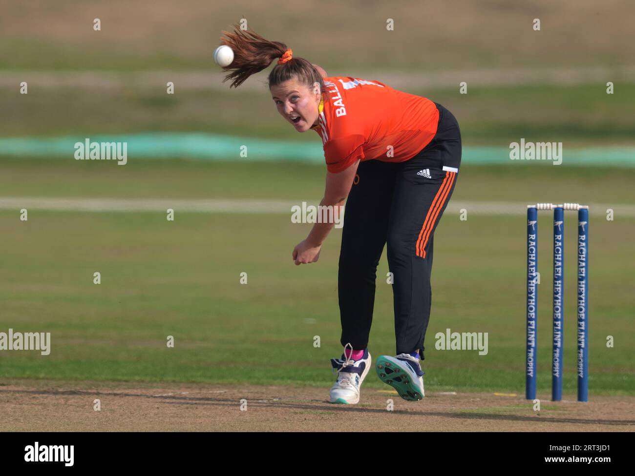 London, UK. 10th Sep, 2023. Grace Ballinger of The Blaze bowling as The ...