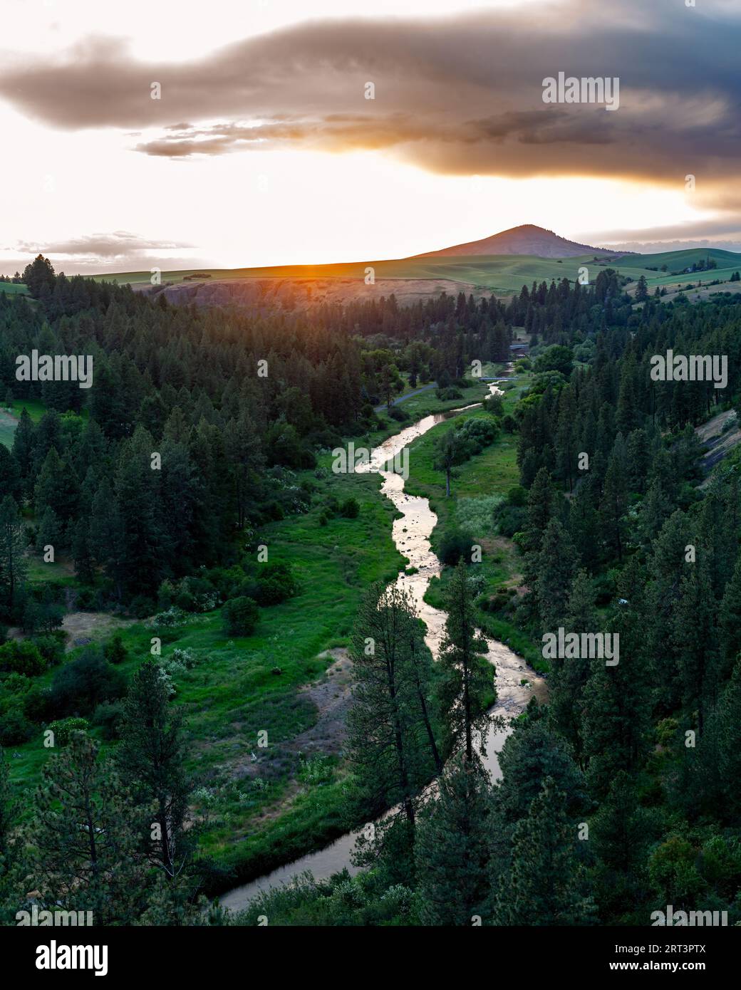 Steptoe Butte at sunset with the Palouse River winding through canyon ...