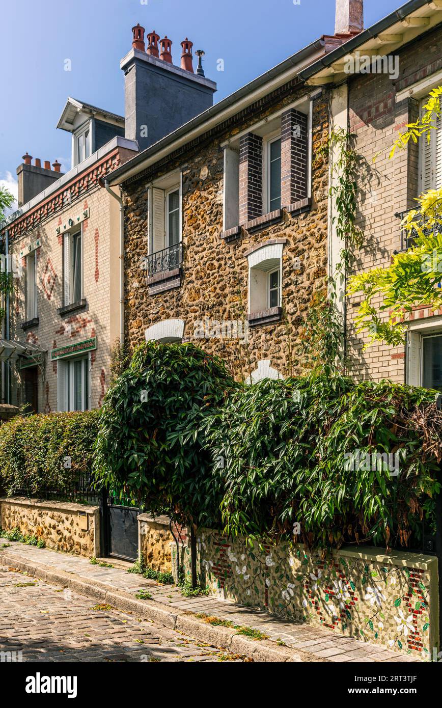 The paved streets and pretty low houses of "La Campagne ä Paris" ("the ...