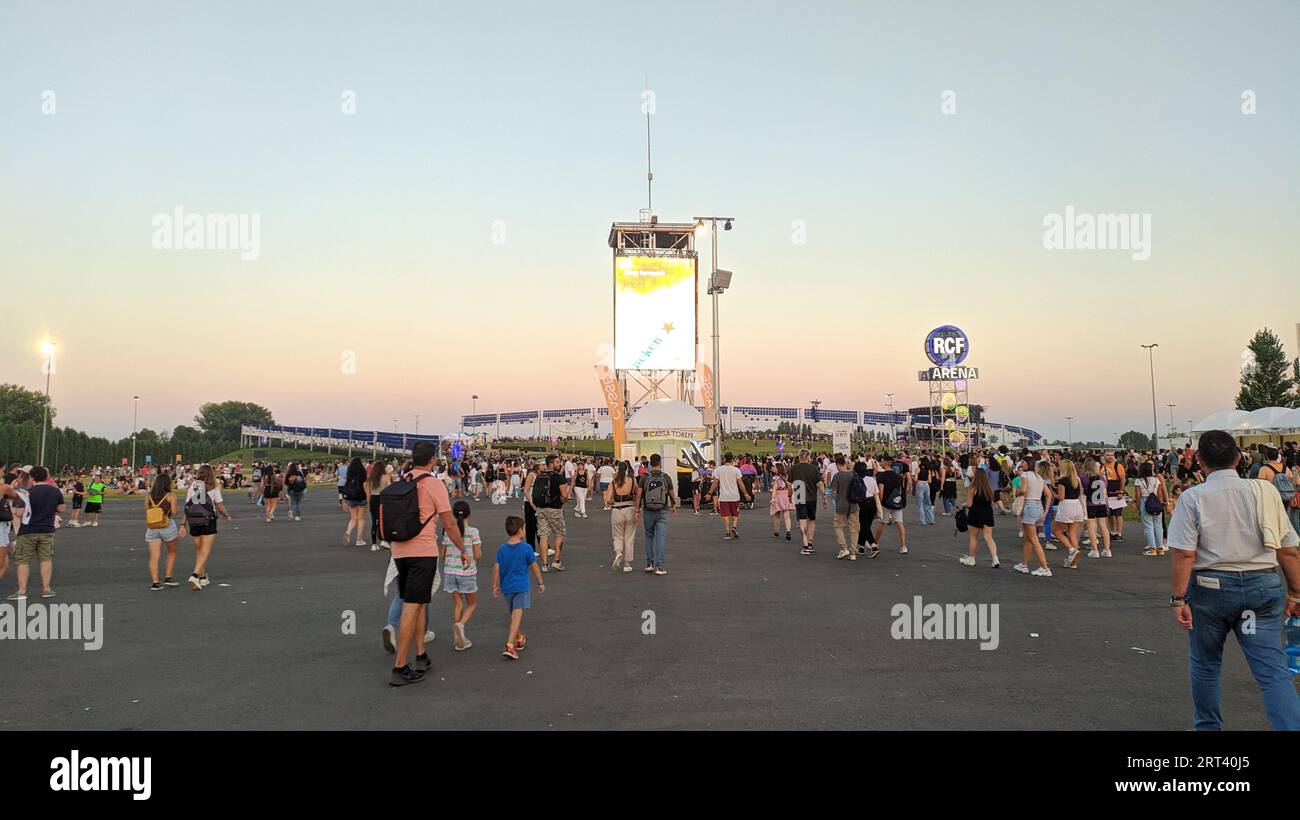 Many people at a concert Stock Photo - Alamy