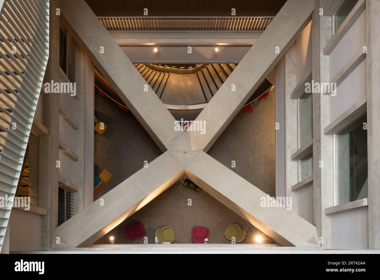 London school of economics marshall building hi-res stock photography and images - Alamy