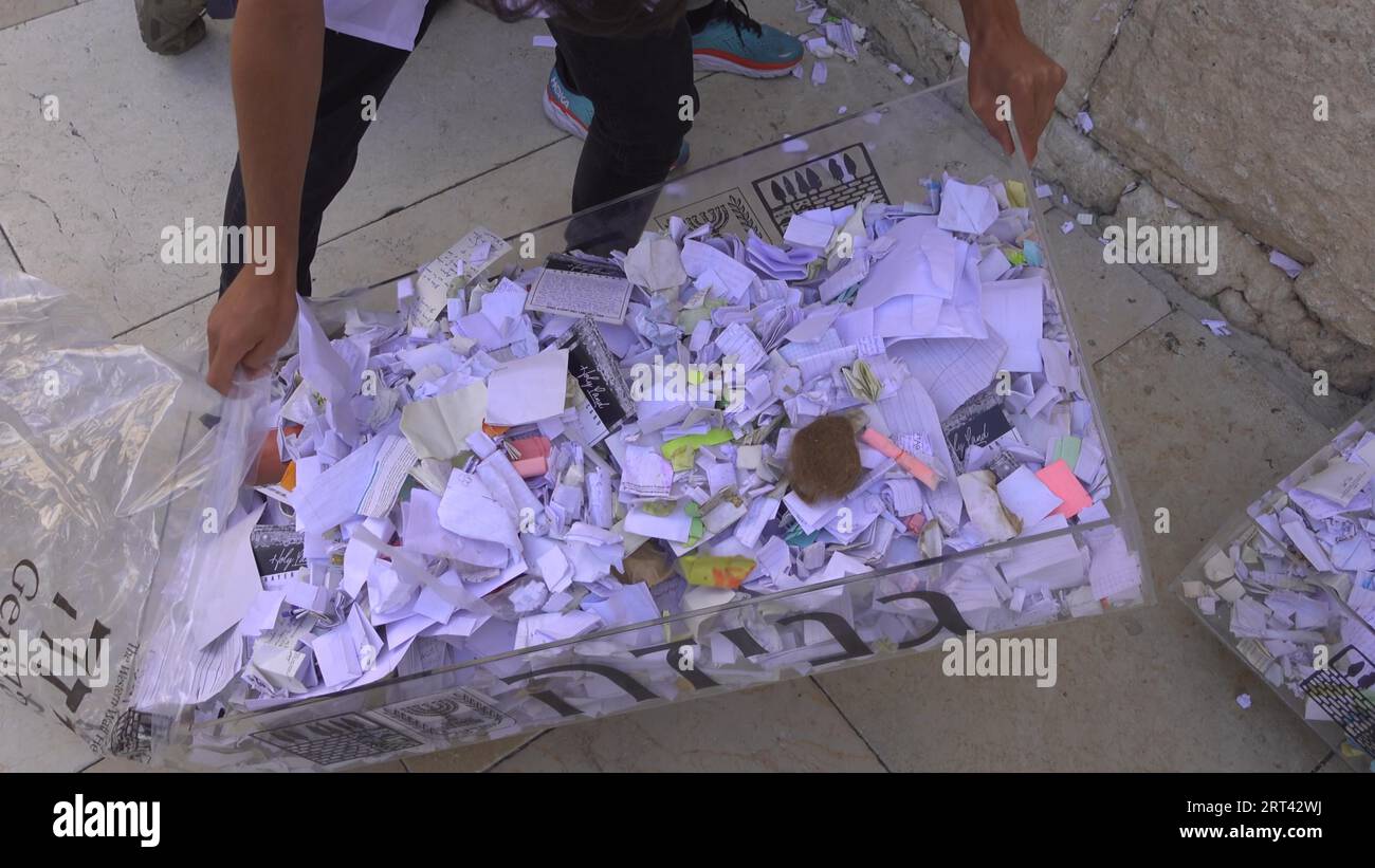 Buried papers hi-res stock photography and images - Alamy