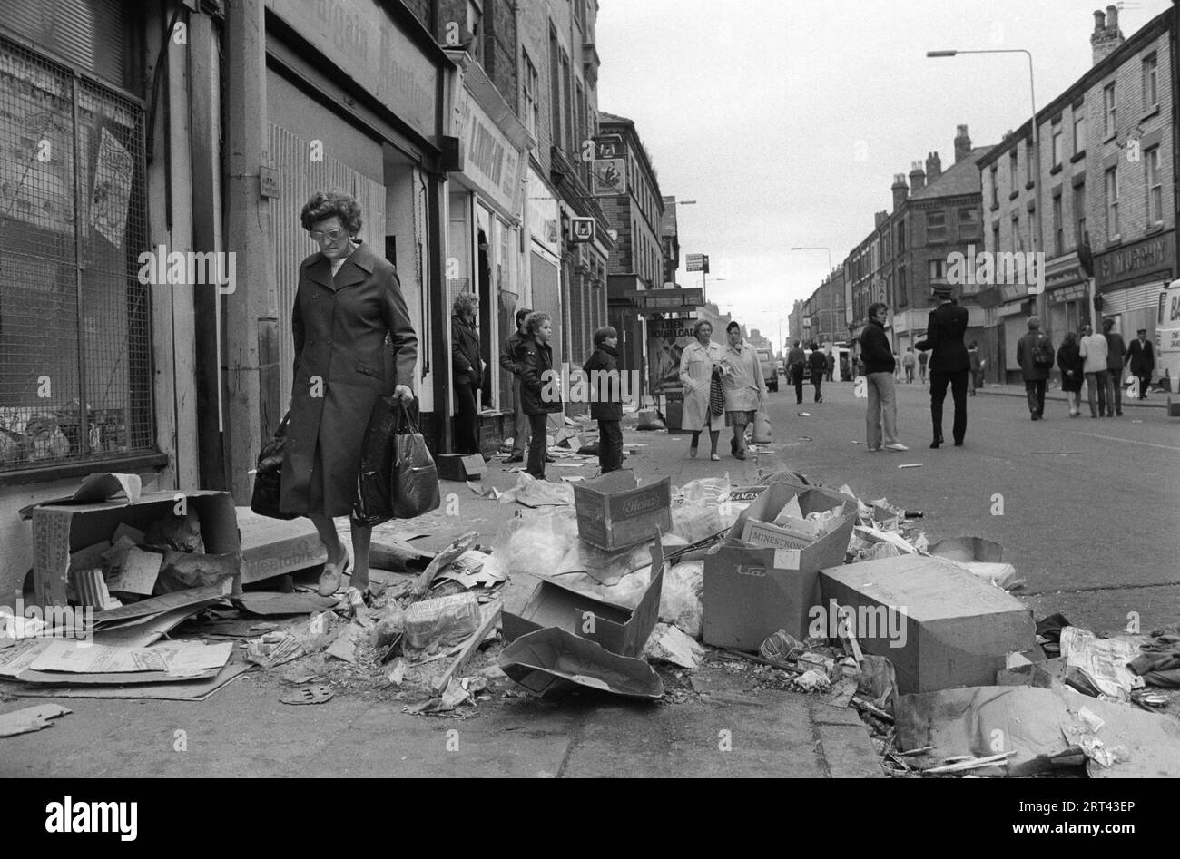 Toxteth riot 1981 hi-res stock photography and images - Alamy