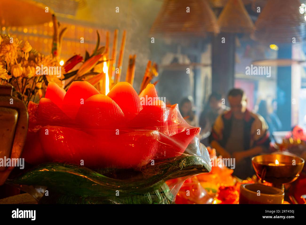 Closeup shot praying old hi-res stock photography and images - Alamy