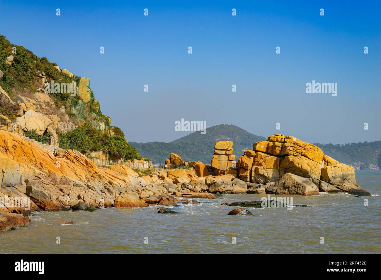 Sunny view of the landscape around Hac Sa Long Chao Kok Coastal Trail ...