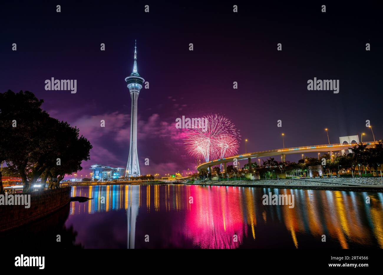 New chinese lunar year night fireworks hi-res stock photography and ...