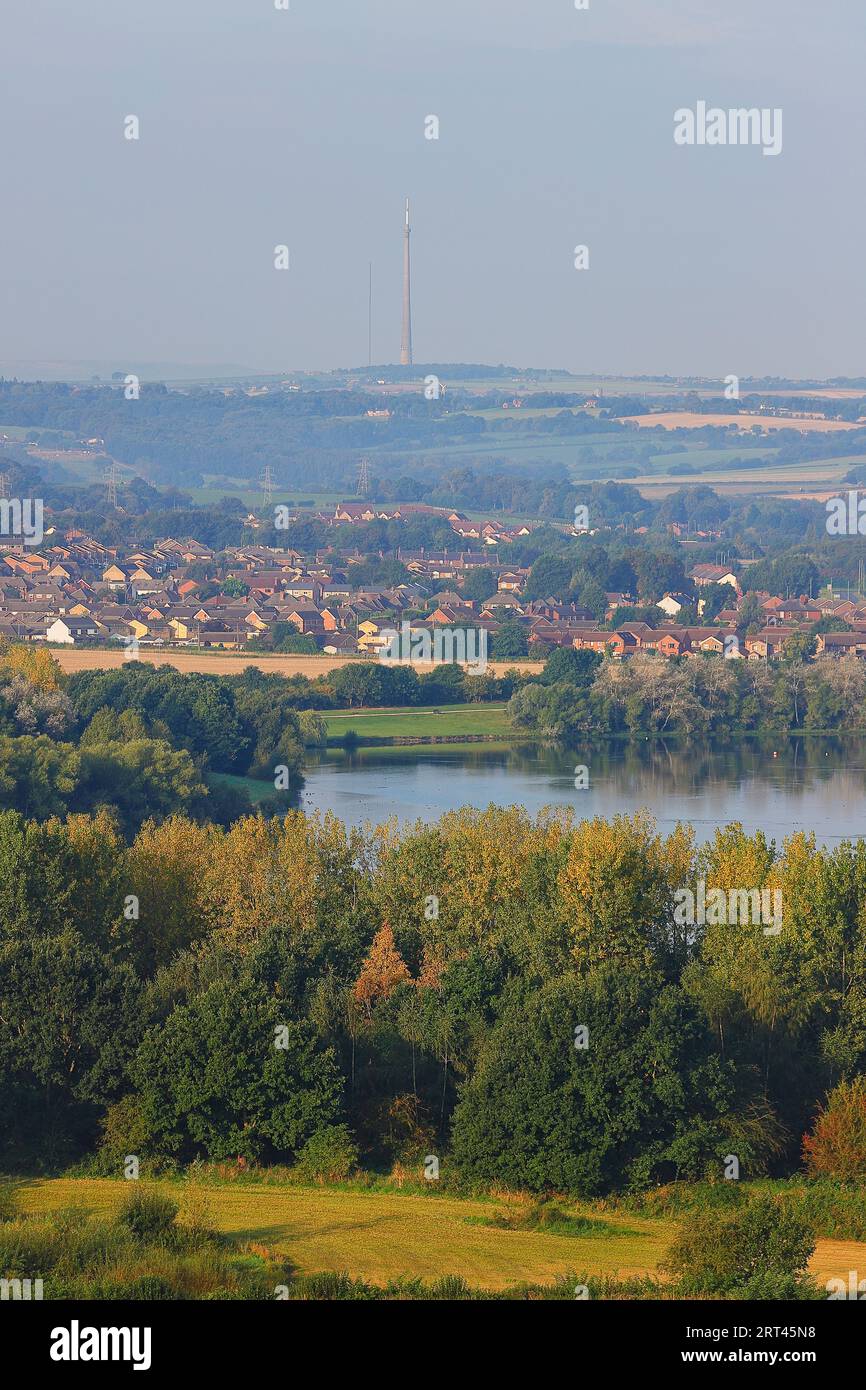 Tallest freestanding tower hi-res stock photography and images - Alamy