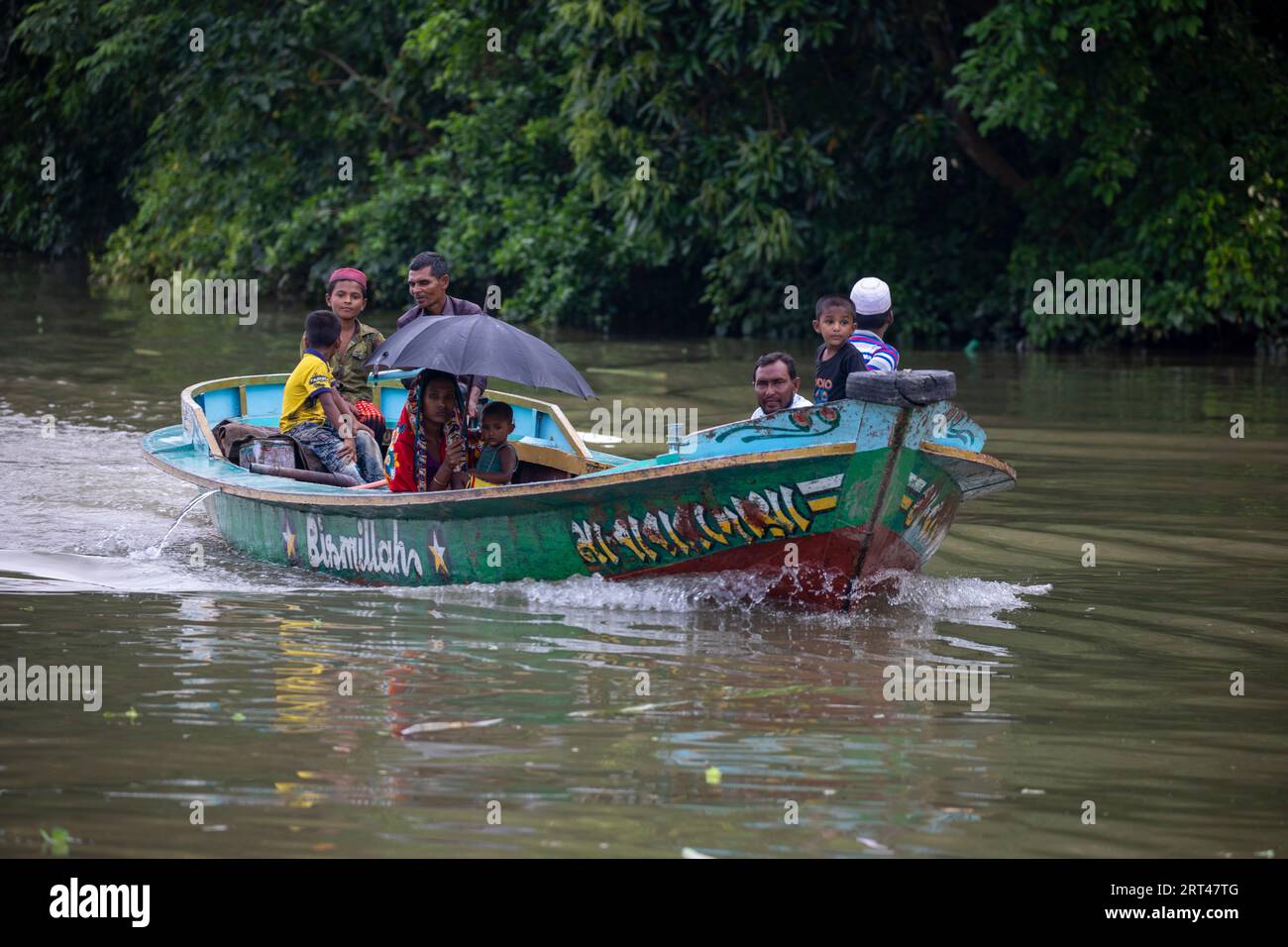 Life around the Sondha River. Pirojpur, Bangladesh Stock Photo - Alamy