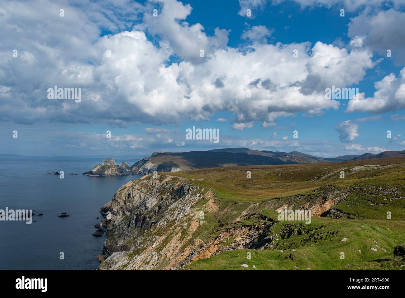 The beautiful coastline between Glencolumbkille and Port, seen from the ...