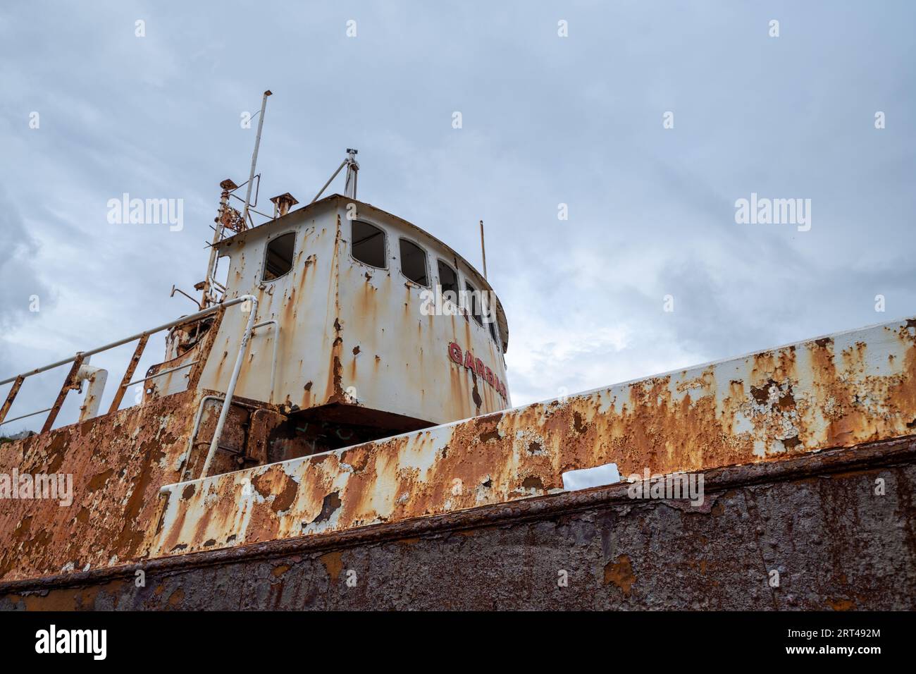 Wreck of the whaling sheep BA 64 - the oldest steel ship in Iceland, in ...