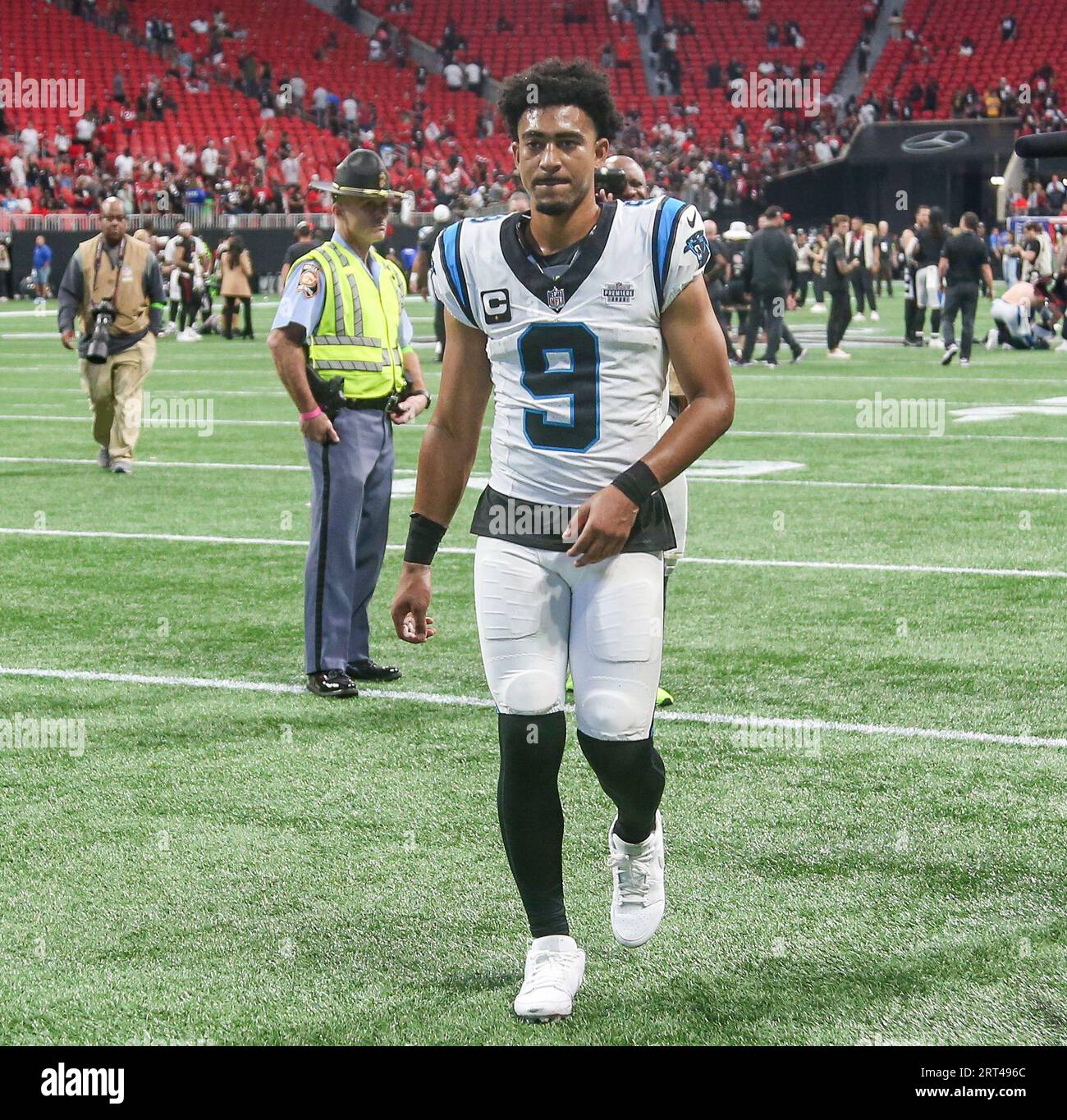 Falcons panthers 09102023 hi-res stock photography and images - Alamy