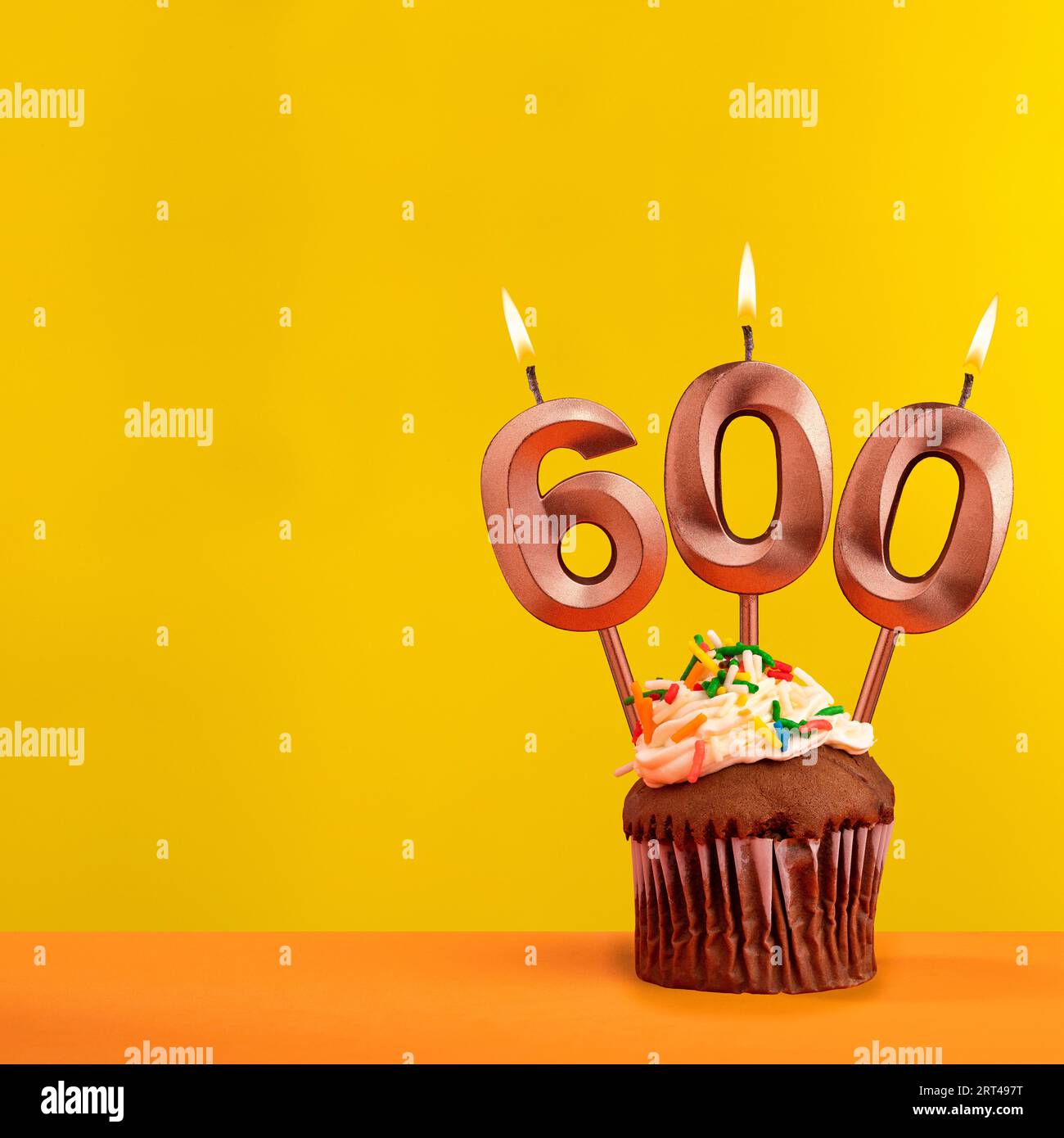 Anniversary 600 hi-res stock photography and images - Alamy