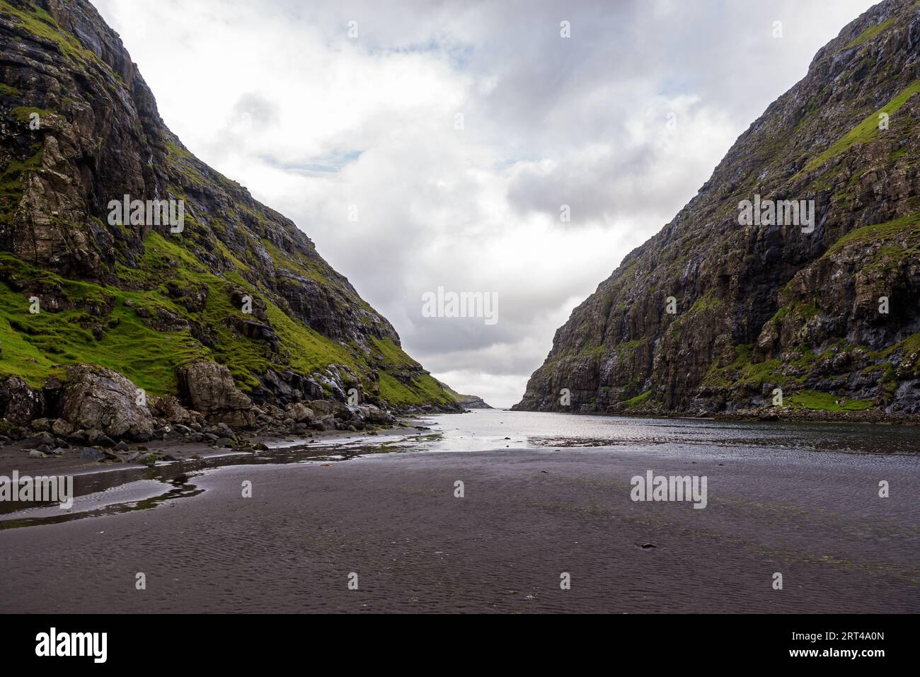 Saksun faroe beach hi-res stock photography and images - Alamy