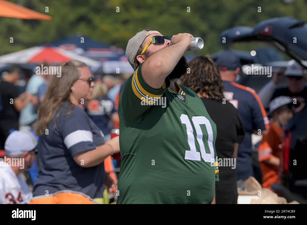 Chicago, United States. 10th Sep, 2023. Green Bay Packers fan chugs a ...
