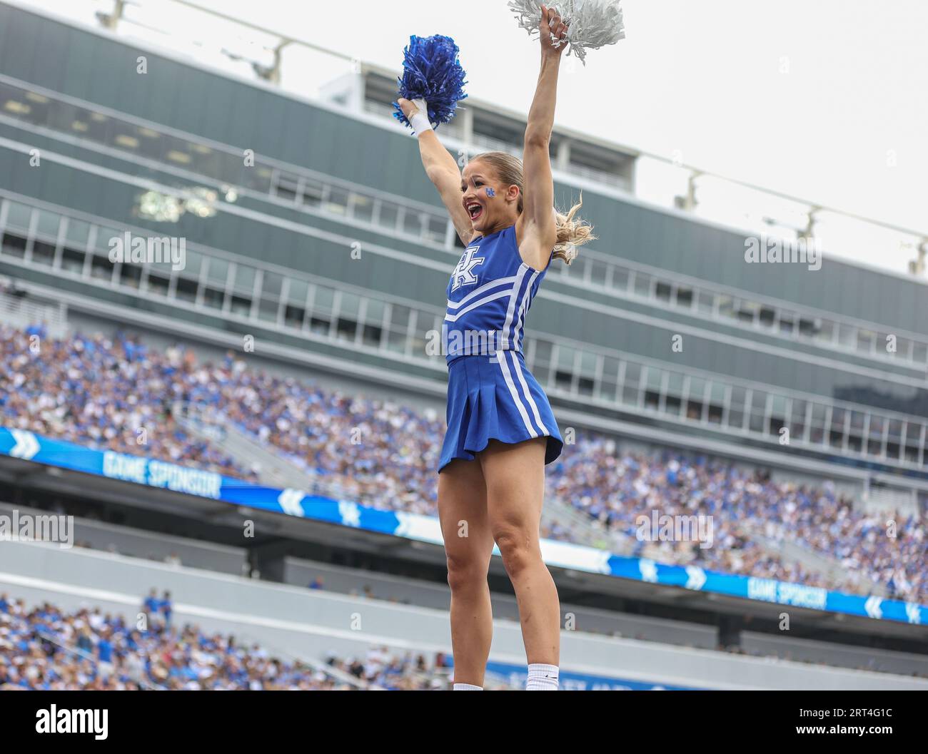 Lexington, KY, USA. 9th Sep, 2023. A Kentucky cheerleader performs for ...