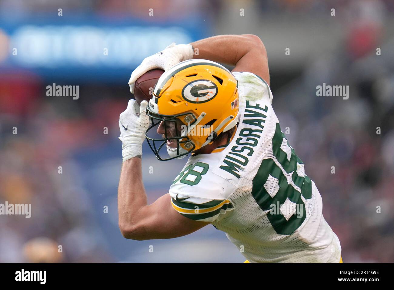 Green Bay Packers tight end Luke Musgrave catches deep pass from ...