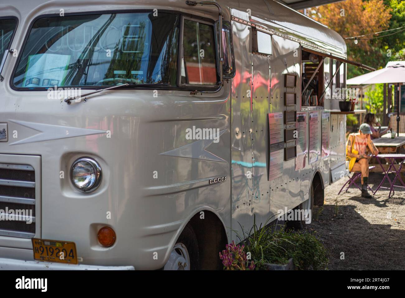 Old dodge food truck hi-res stock photography and images - Alamy
