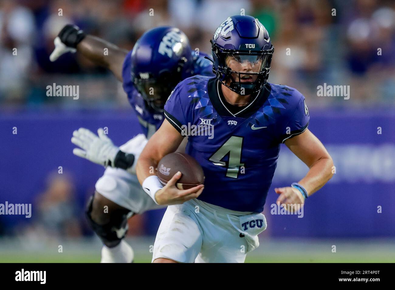 TCU quarterback Chandler Morris (4) runs for a touchdown during the ...
