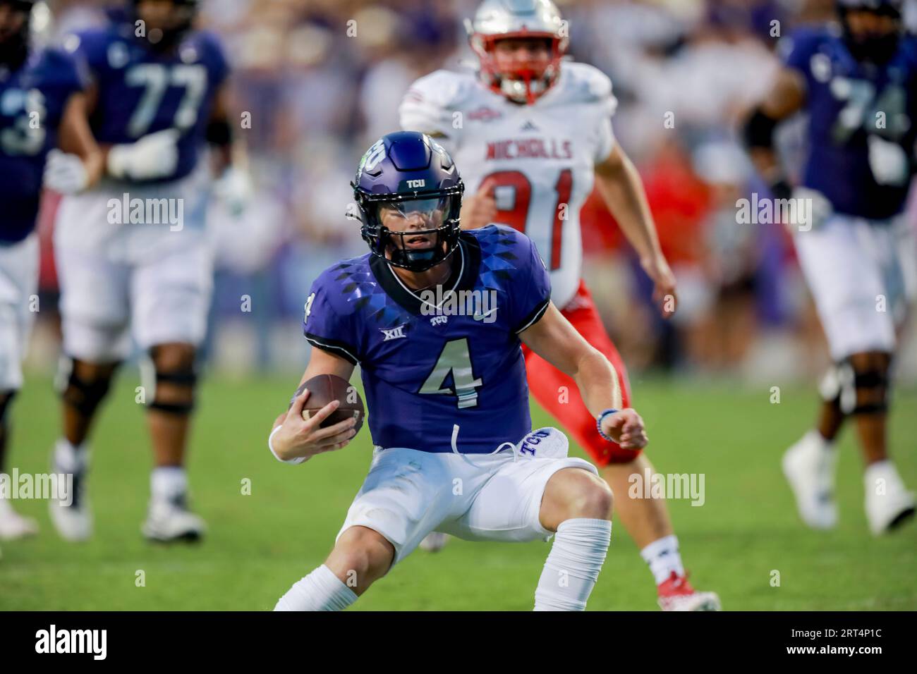 TCU quarterback Chandler Morris (4) runs for a touchdown during the ...