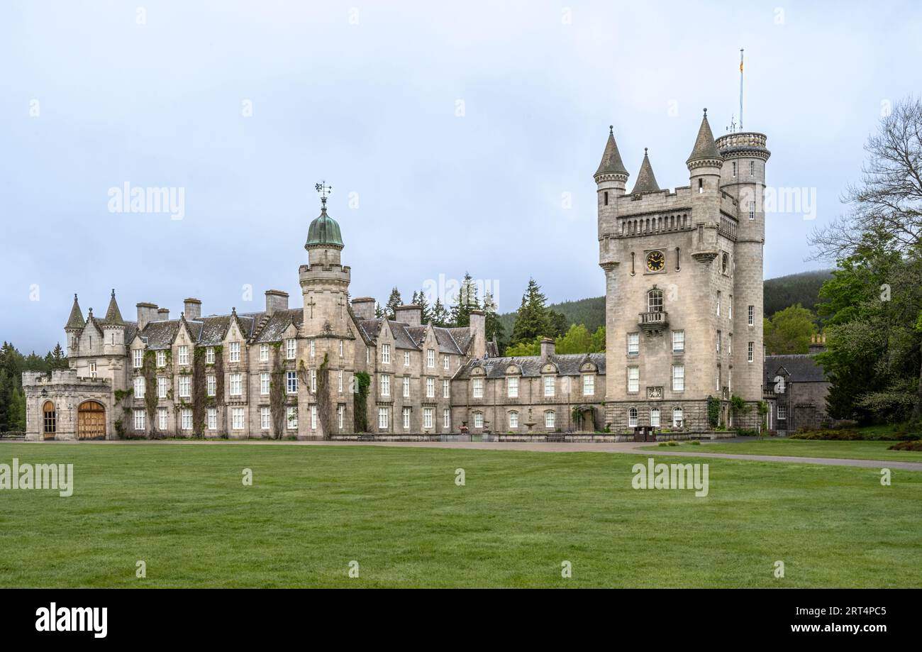 south lawn view of Balmoral Castle Stock Photo - Alamy