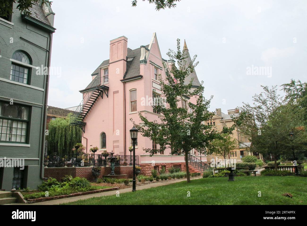 Historic mansion kentucky hi-res stock photography and images - Alamy